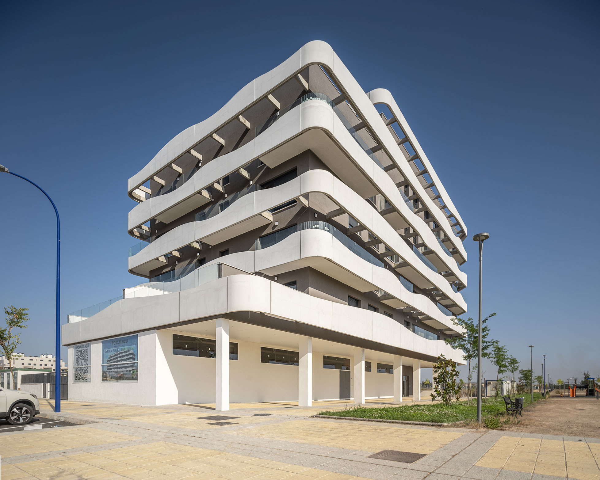 EDIFICIO PONIENTE - Grupo DUNAR